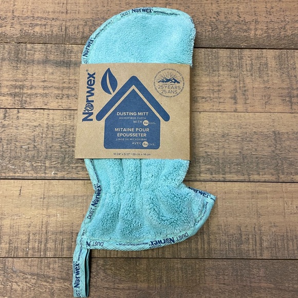 Norwex | Kitchen | Brand New Norwex Dust Mitt | Poshmark